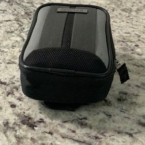 Kenneth Cole Reaction | Other | Kenneth Cole Camera Bag | Poshmark